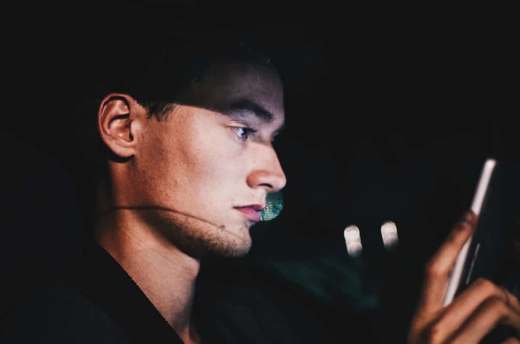 9 Signs A Married Man Is In Love With You