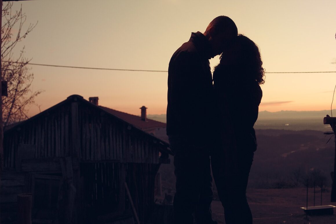 14 Ways You Can Tell The Difference Between Crush And Love