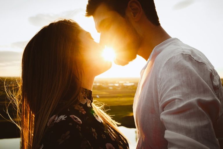 13 Signs That You Are In A Karmic Relationship And The 4 Stages Of It