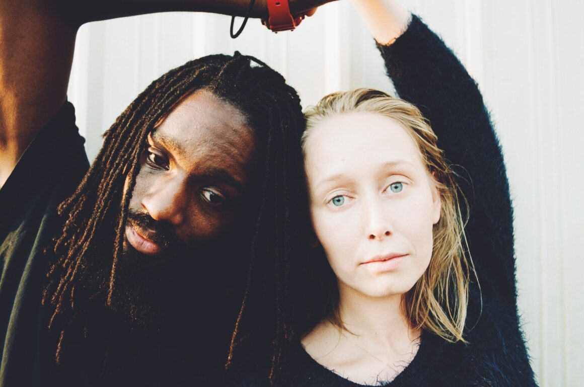 23 Signs Of A Possessive Boyfriend And How To Cope With His Behavior