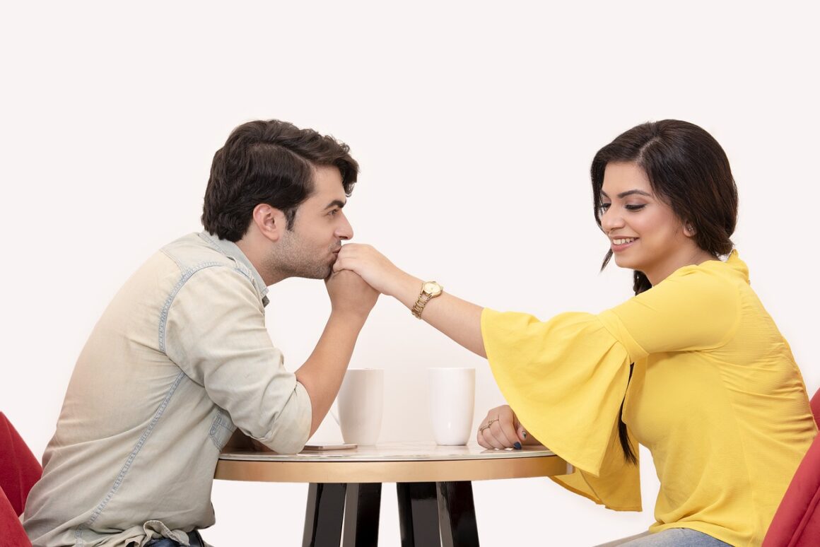 11 Reasons To Date A Girl With A Wicked Sense Of Humor