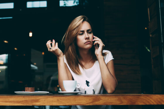 10 Characteristics Of A Bitter Person (And How To Deal With Them)