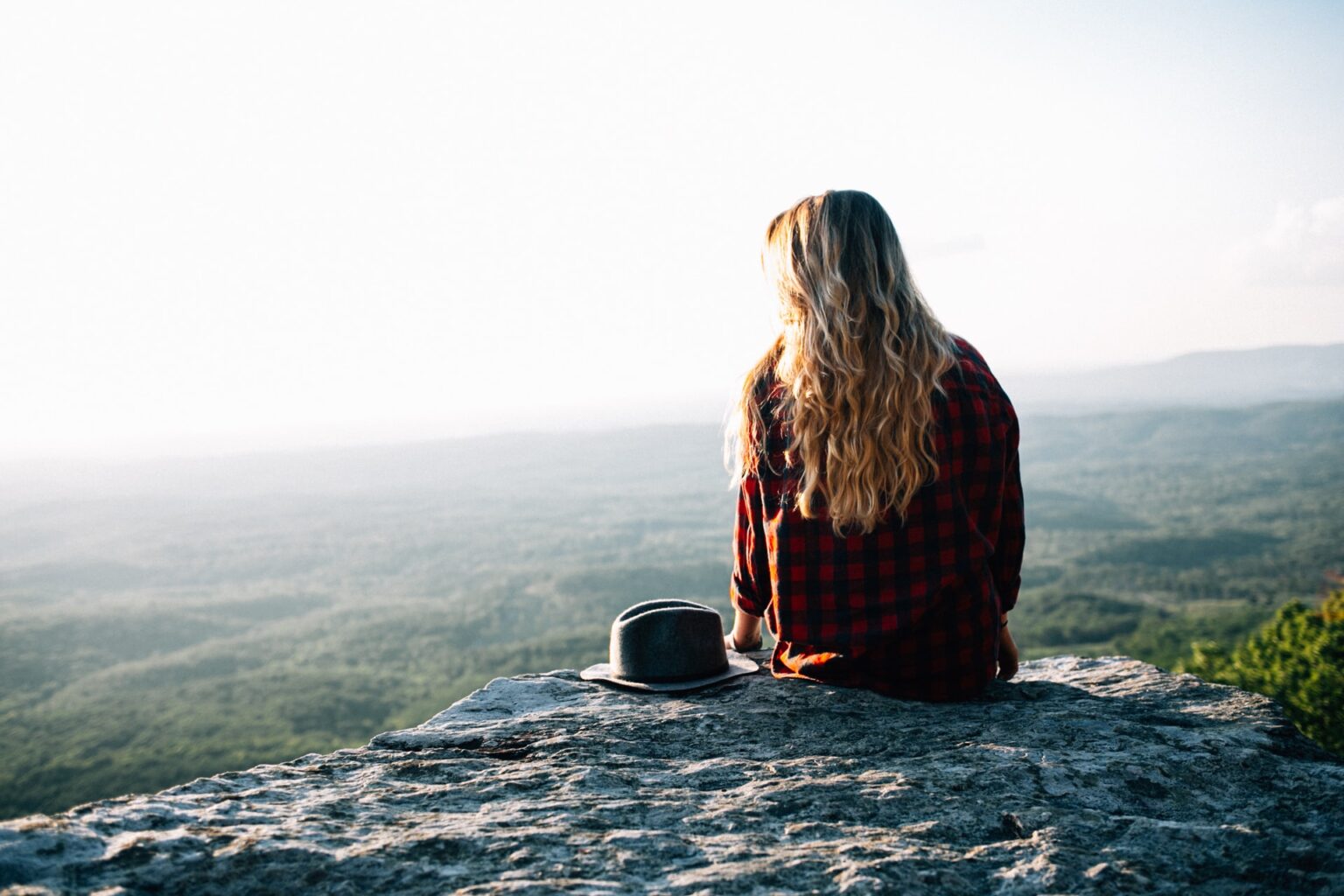 15 Signs Your Ex Is Trying To Move On