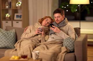 What Does It Mean When A Guy Squeezes You In A Hug? (16 Types Of Hugs)