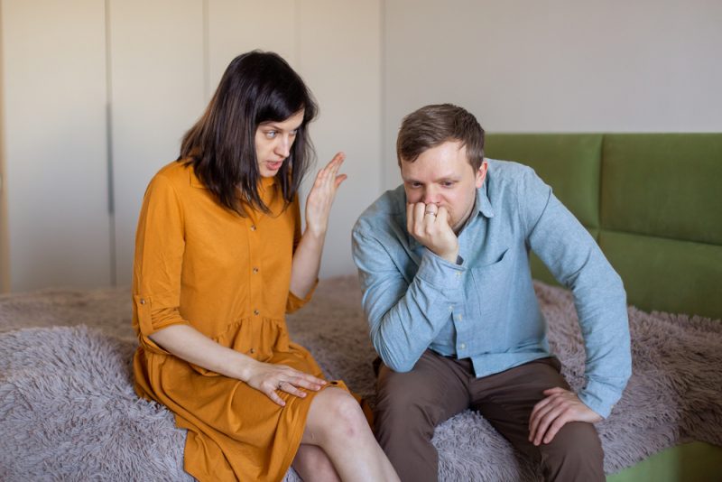 24 Warning Signs Of A Controlling Woman In A Relationship