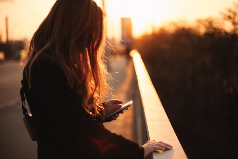 What To Say To Your Boyfriend When He Ignores You (11 Simple Tips)