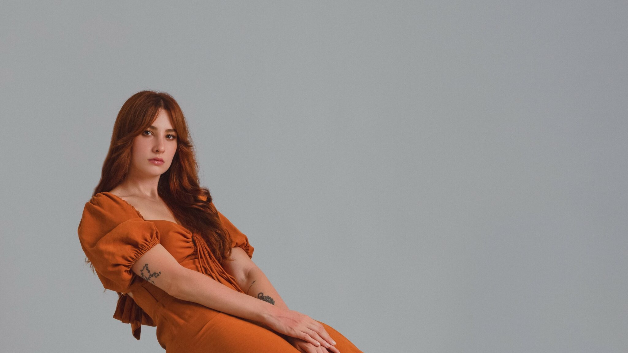11 Warning Signs Of A Desperate Woman That Turn Guys Off