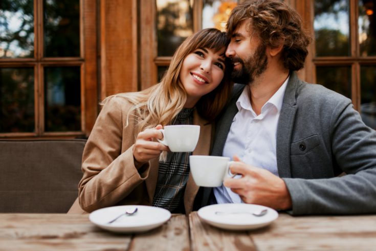 How Does A Man Pursue A Woman? 10 Steps To Win The Chase