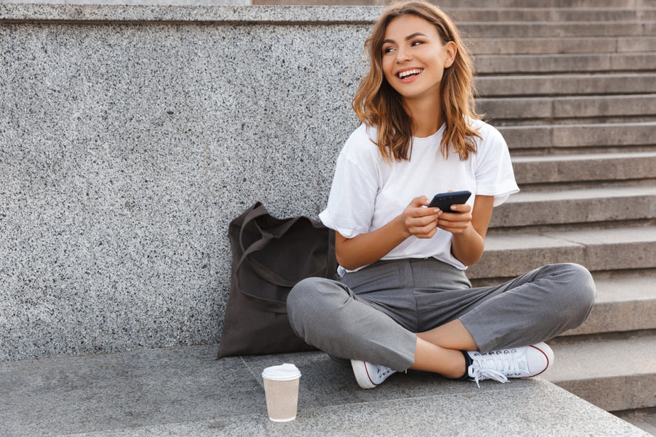 What Do Emojis Mean From Guys 18 Emojis Fully Decoded 2022 