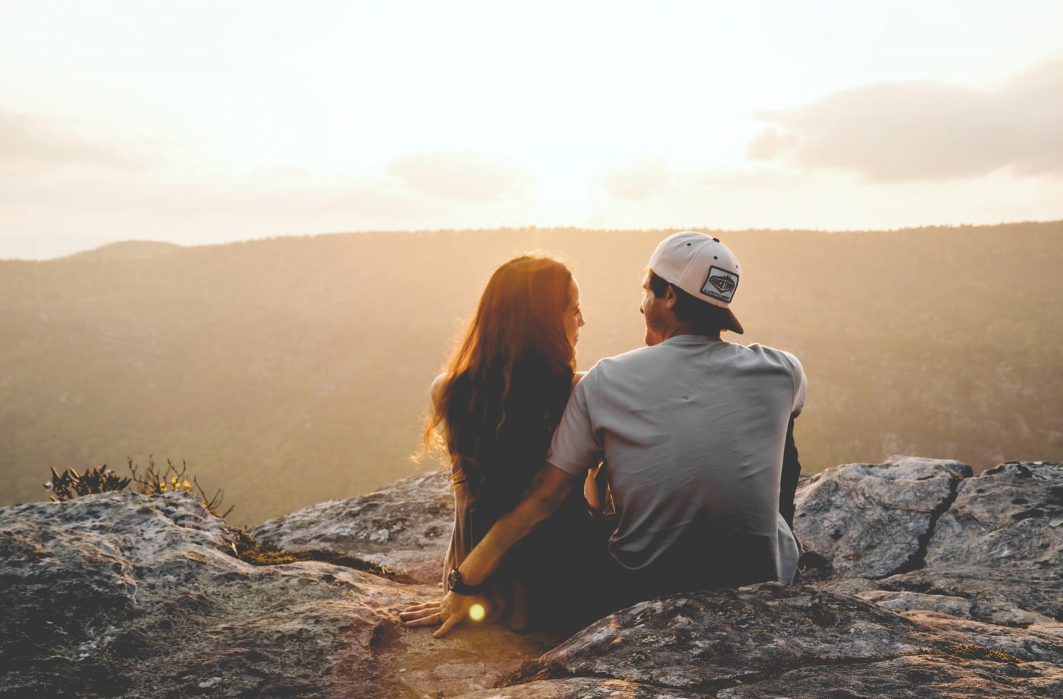 When To DTR? 11 Signs It's Time To Figure Out Your Relationship Status