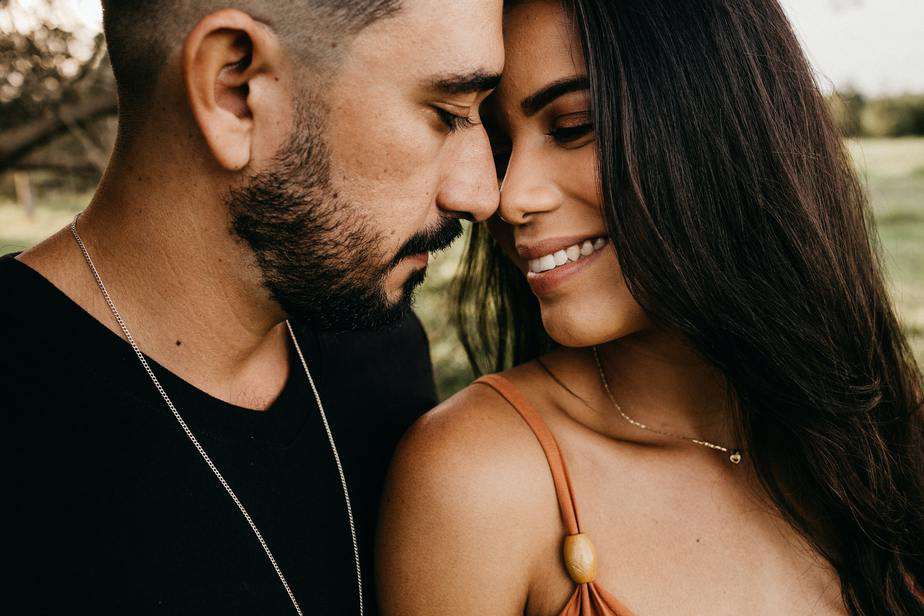 When To DTR? 11 Signs It's Time To Figure Out Your Relationship Status