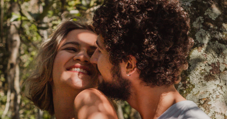 11 Undeniable Signs Of Chemistry Between Two People