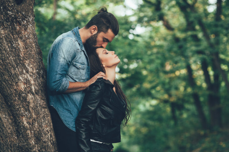 Forehead Kiss: Secret Meanings Behind This Adorable Gesture