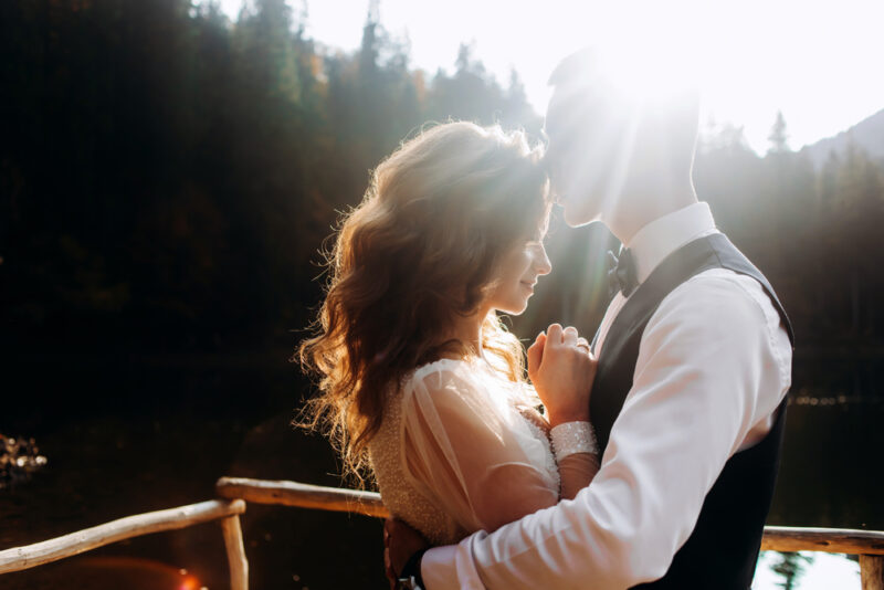 Forehead Kiss: Secret Meanings Behind This Adorable Gesture