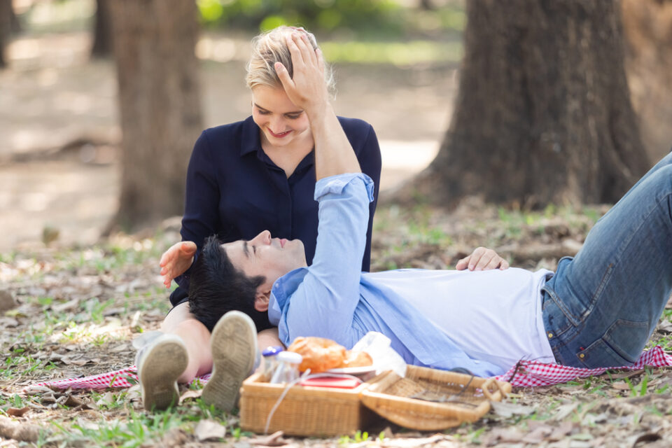 15 Easy-To-Spot Signs He Caught Feelings For You