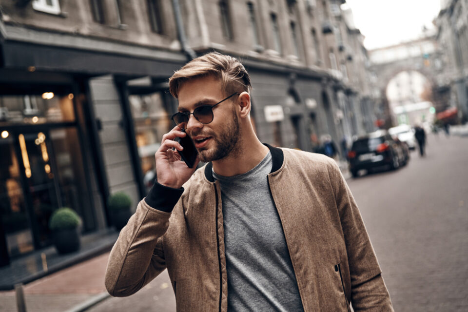 15 Signs You Are A Good-Looking Guy (More So Than You Think)
