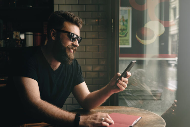 17 Alarming Signs Of A Desperate Man You Need To Know How To Spot