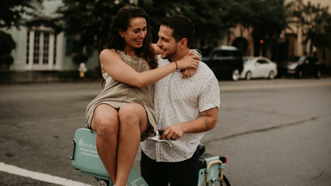 How To Tell If A Guy Thinks You're Pretty? 17 Signs He's Attracted To You
