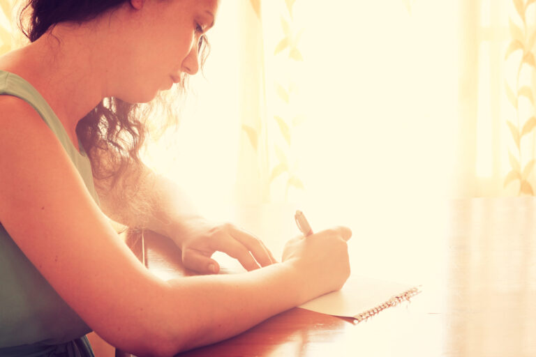 Letter To Tell Someone They Hurt You: 3 Examples You Can Use