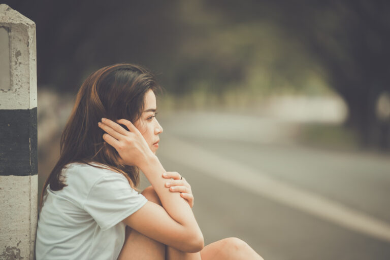 Am I Overthinking Or Is He Losing Interest? 8 Signs Your Gut Is Right