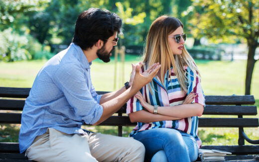 Early Signs Of A Controlling Man - 13 Red Flags To Look Out For
