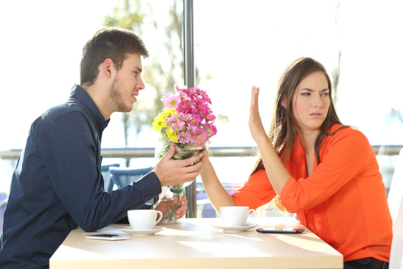 Psycho Girlfriend: 10 Alarming Behaviors That Confirm Her Craziness