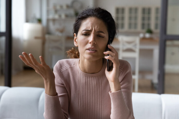 Angry Girl's Guide To When A Guy Stops Texting You Every Day