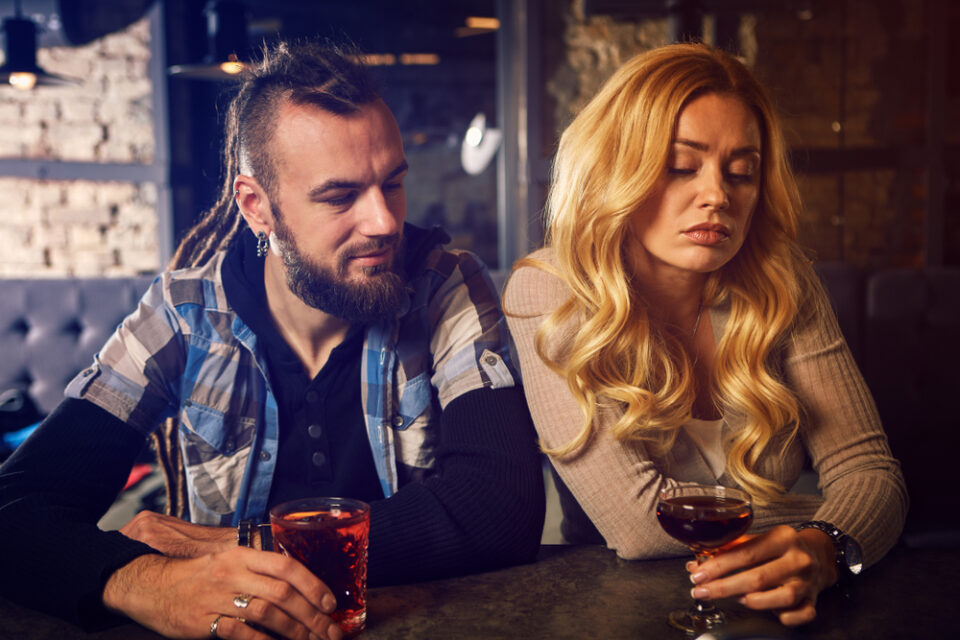Myth Or Reality: 8 Signs You're Dealing With An Alpha Widow