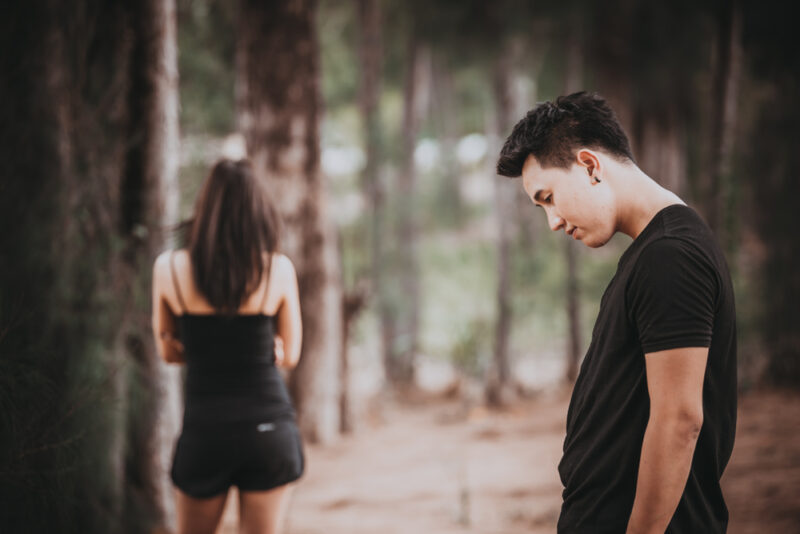 Why Are Men Running Away: 15 Reasons Why They Withdraw