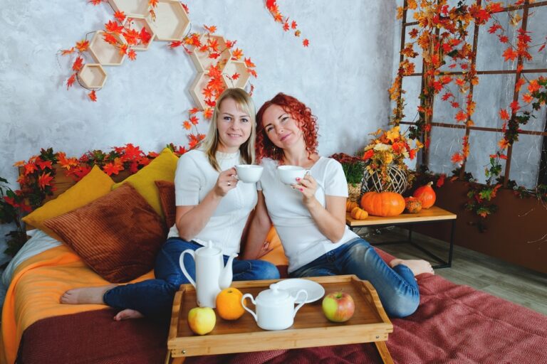 Narcissistic Sister: Ways To Recognize And Deal With A Narcissistic Sibling