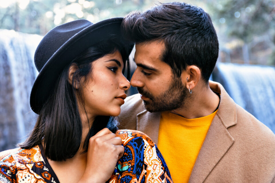 13 Cues Of A Karmic Relationship And How You Can Escape It