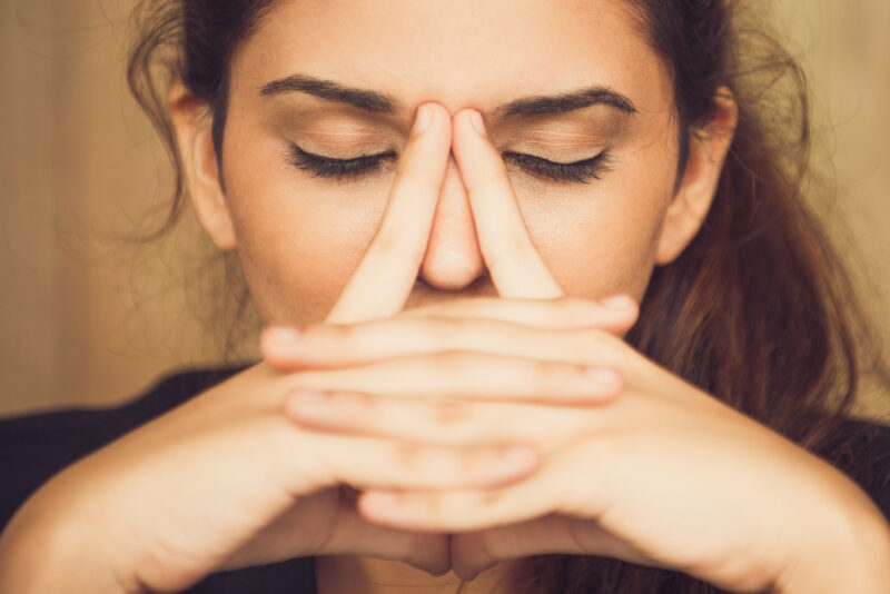 Body Language Cues: What Does Touching Your Nose Mean?
