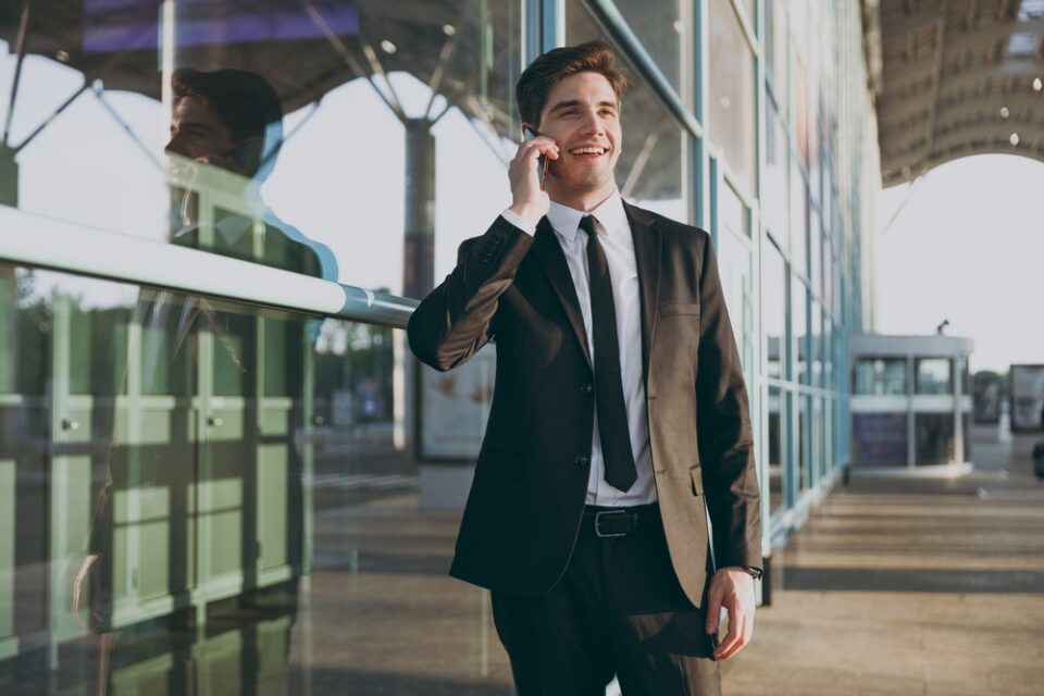 Ditch The Beta: 10 Alpha Body Language Tips And Tricks