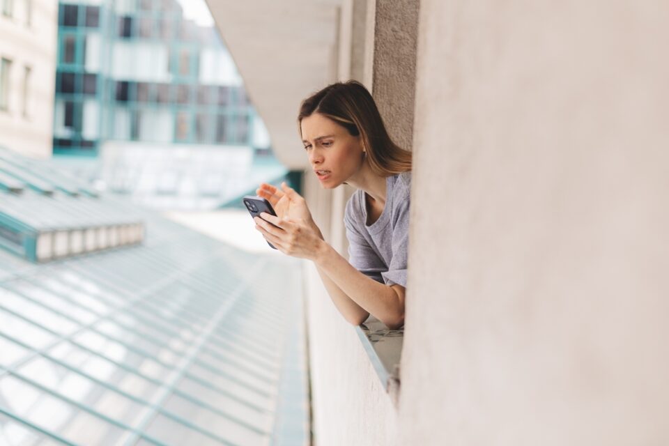 10 Real Reasons Why Your Ex Contacts You After The Breakup