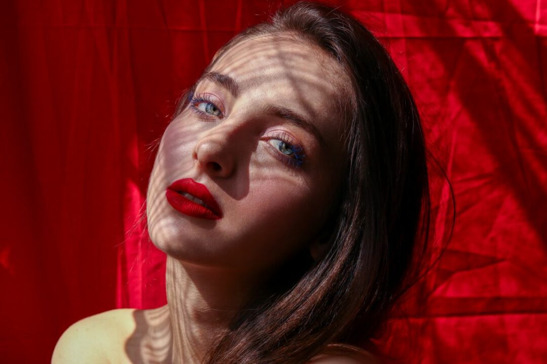 7 Honest Signs That Your Almost Relationship Will Never Turn Into A ...