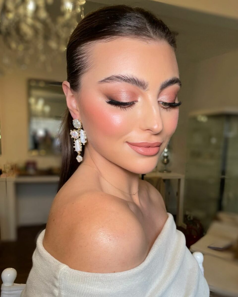 20 Beautiful Wedding Makeup Looks For That Special Day