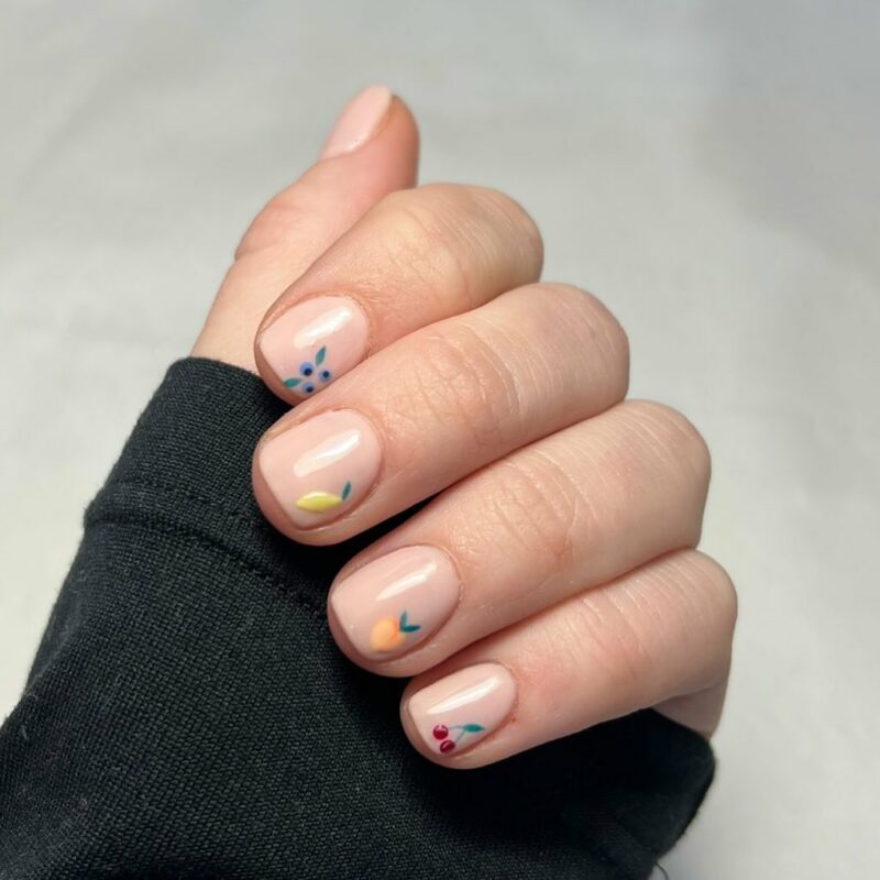 20 Summer Neutral Nails You'll Be Obsessed With