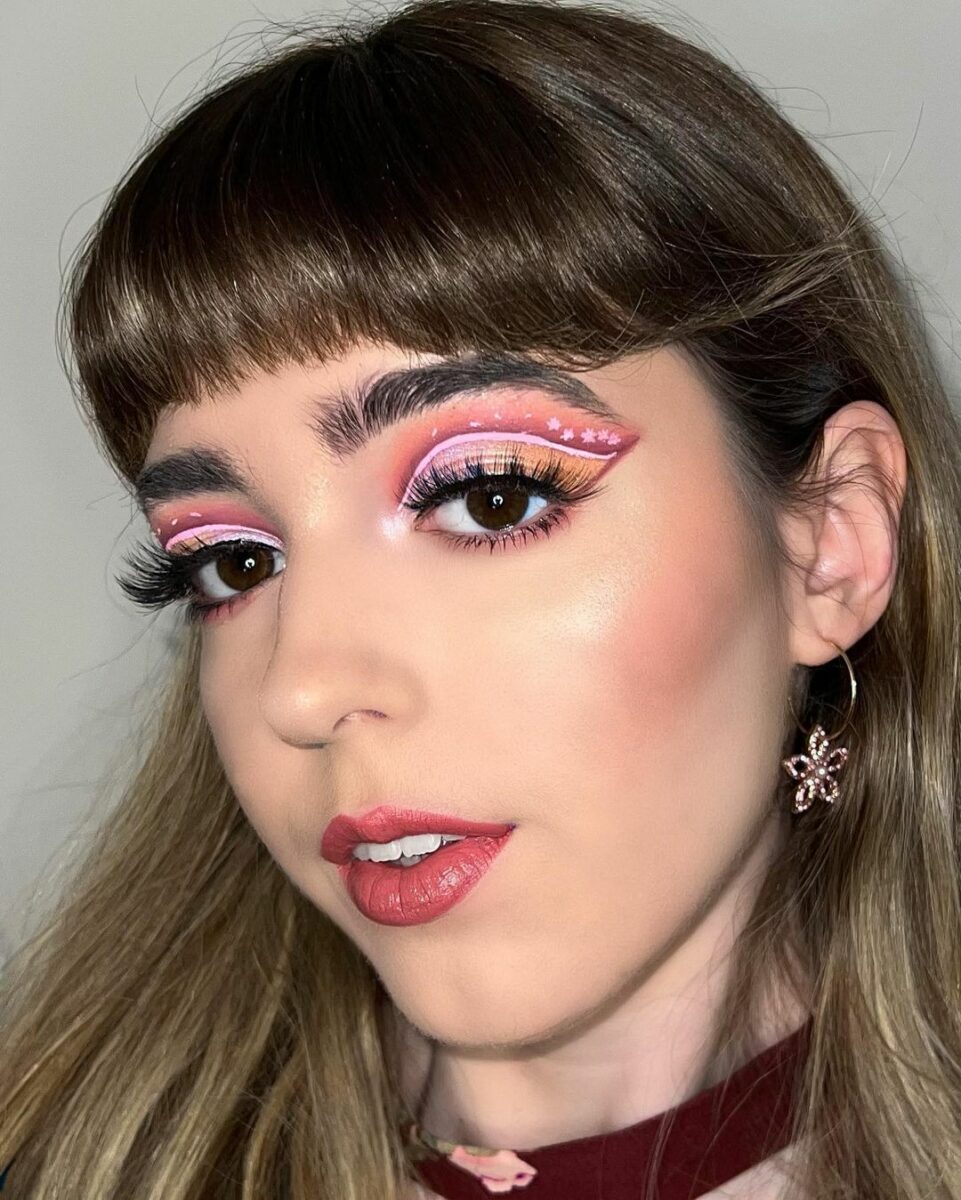 23 Magnetizing Pink Eyeshadow Looks For Women