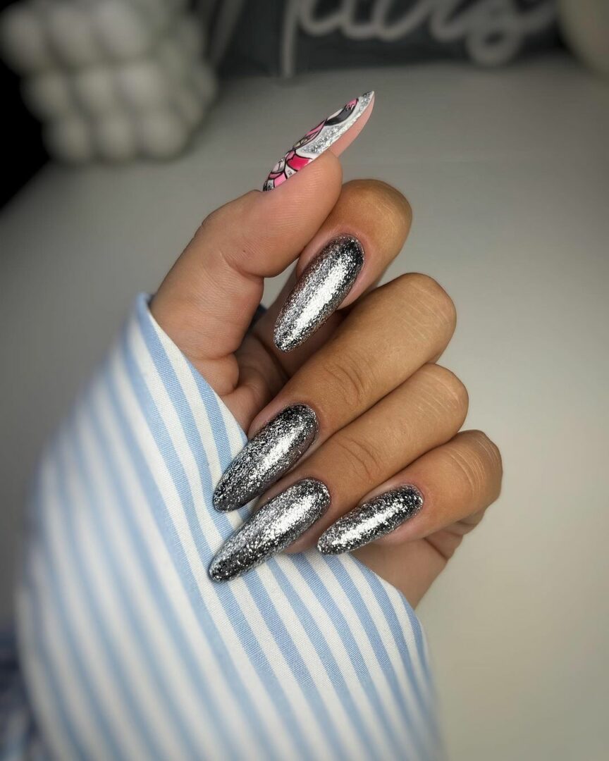 20 Silver Nail Designs To Bring A Silver Lining To Any Cloud