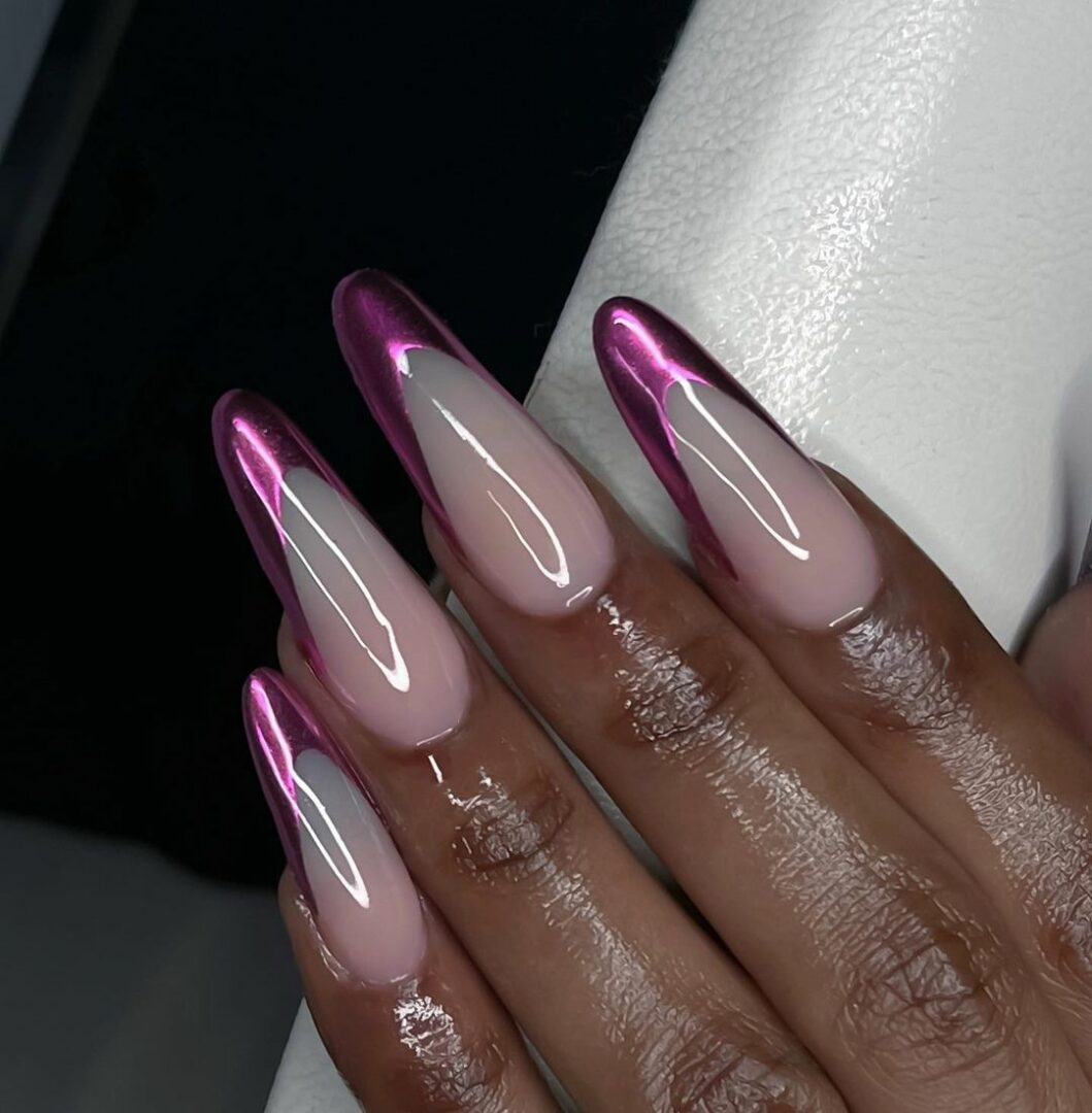 20 Beautiful Chrome Nail Designs That Feel Like Magic