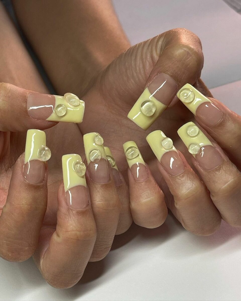 20 Vibrant Yellow Nails To Have Your Moment In The Sun