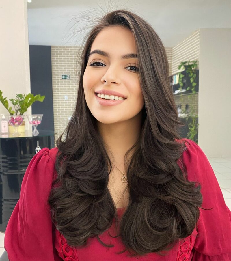18 Captivating Butterfly Haircuts For 2024