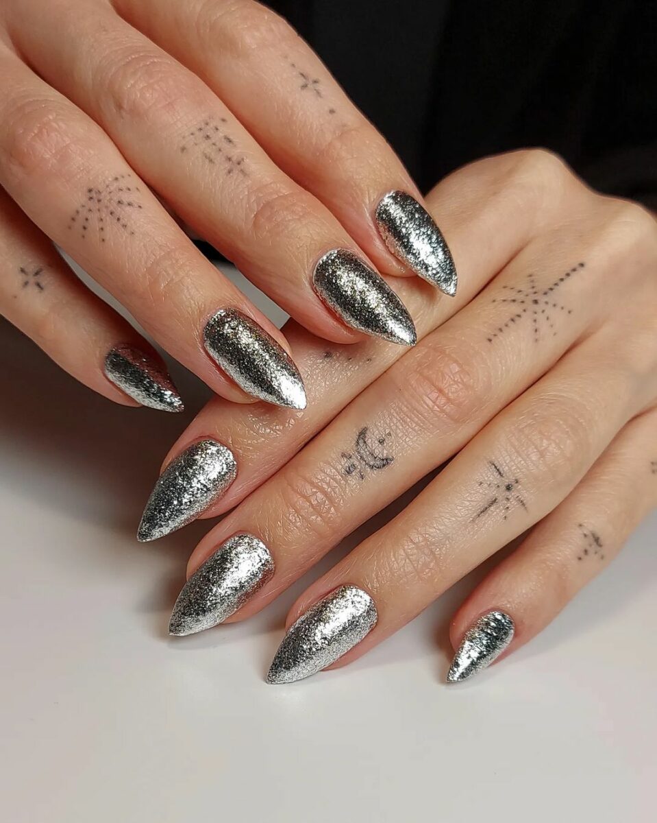 20 Silver Nail Designs To Bring A Silver Lining To Any Cloud