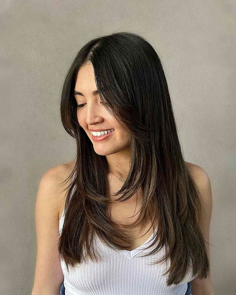 18 Captivating Butterfly Haircuts For 2024