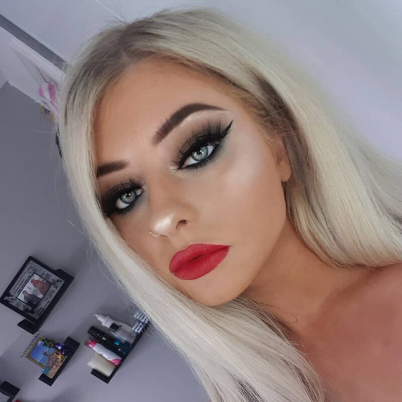 20 Red Carpet-Ready Red Lipstick Makeup Looks