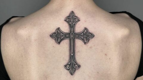 22 Powerful Cross Tattoos For Women In Touch With Faith