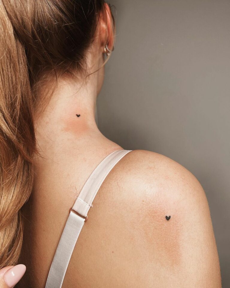23 Dainty Back Tattoos, From Delicate Dots To Daring Designs