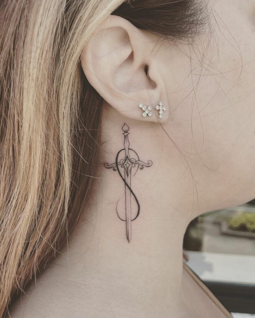 25 Intricate Infinity Tattoos That Go Beyond The Y2K Trend