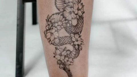 25 Spectacular Shin Tattoos That Are Worth The Pain