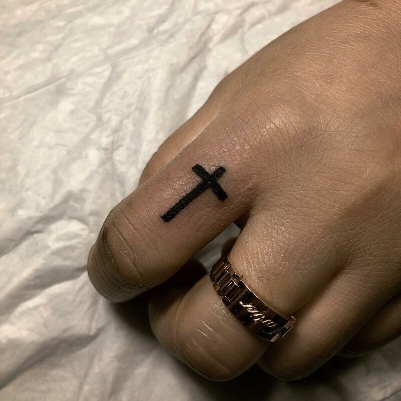 26 Simple Cross Tattoo Designs As An Ode To Your Faith